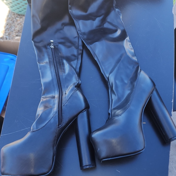 Truffle | Shoes | Truffle Thigh High Platform Boots | Poshmark